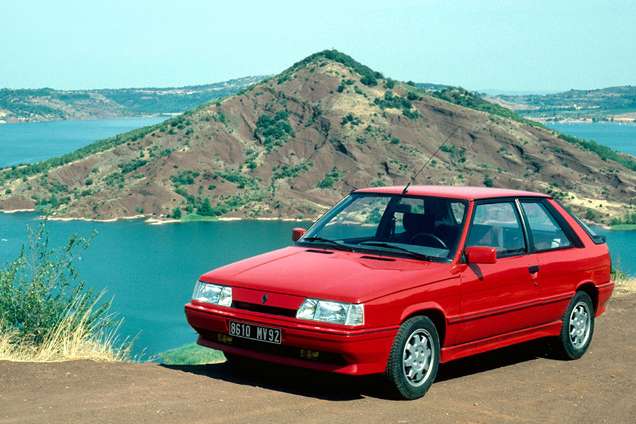 Photo 13 - Renault 11 Turbo restylée - Les Renault R9 et R11 fêtent ...