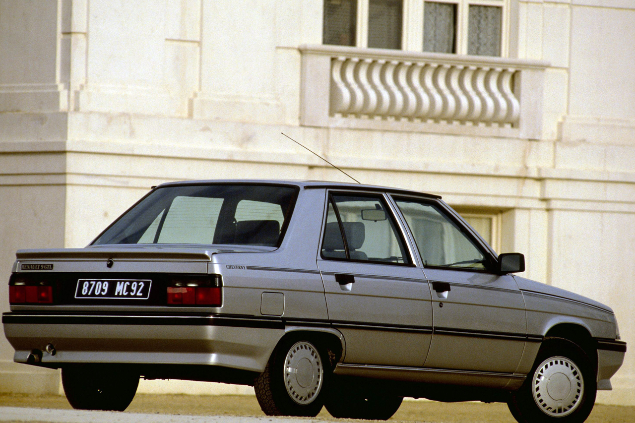 Photo 22 - Renault 9 Cheverny restylage - Les Renault R9 et R11 fêtent ...