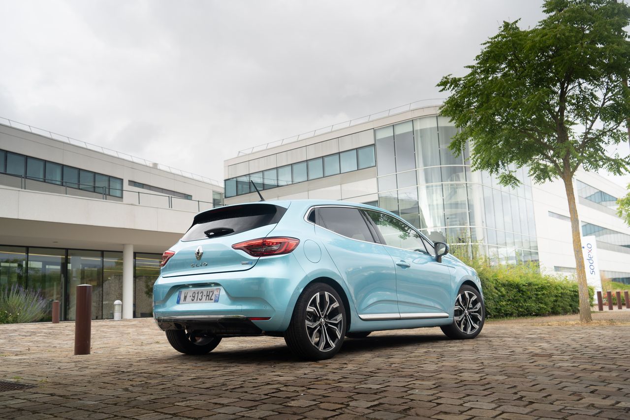 Photo 6 - Clio hybride sur route - Essai Renault Clio 5 E-Tech 140 ...