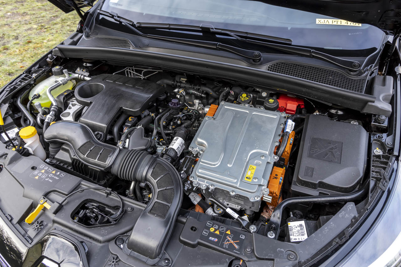 Fiches techniques Renault Clio essence, GPL, diesel, hybride