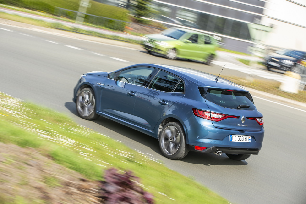 Photo 2 - renault megane diesel 1.7 Blue dci 150 vue arrière - Renault ...