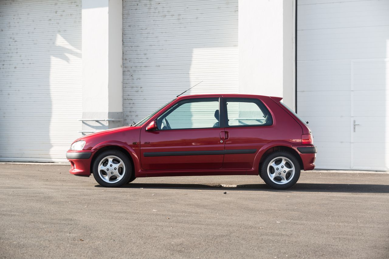 Photo 13 - 106 S16 rouge lucifer - Peugeot arrête les GTI : retour sur ...