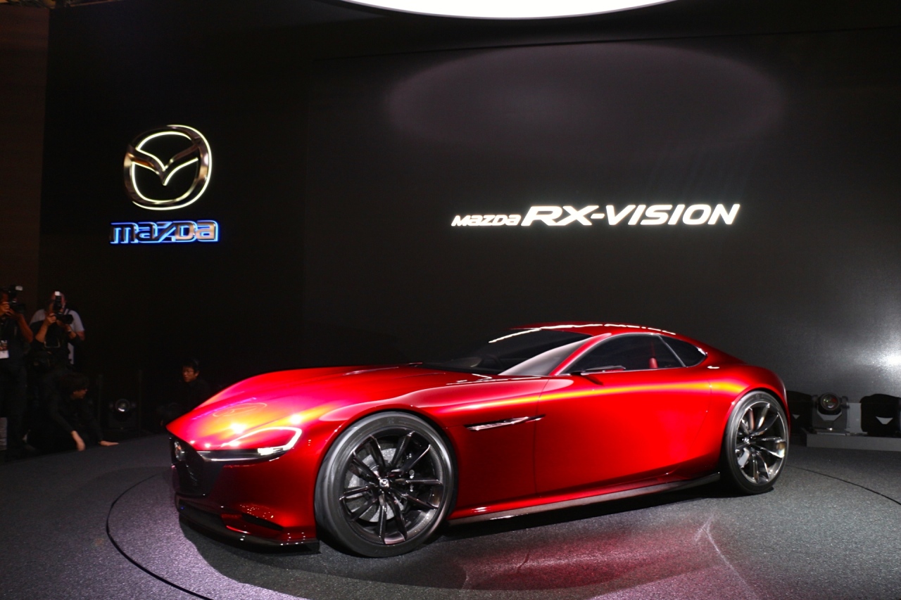 Mazda RX-Vision : le retour du moteur rotatif au salon de Tokyo 2015 ...