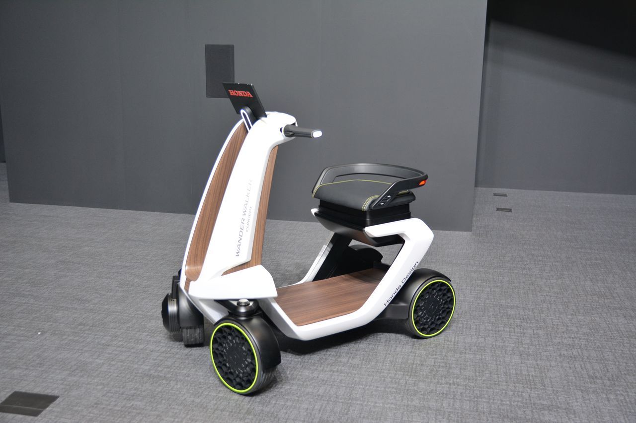 Photo 11 - Honda Wander Walker au salon de Tokyo 2015 - Les bizarreries ...