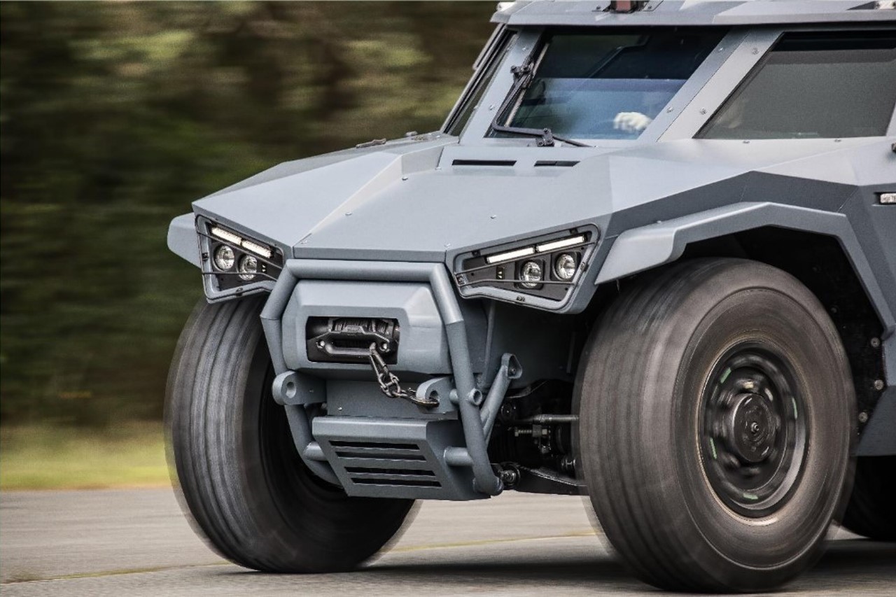 Arquus Scarabée (2021). Le tout-terrain militaire hybride de 400 ch