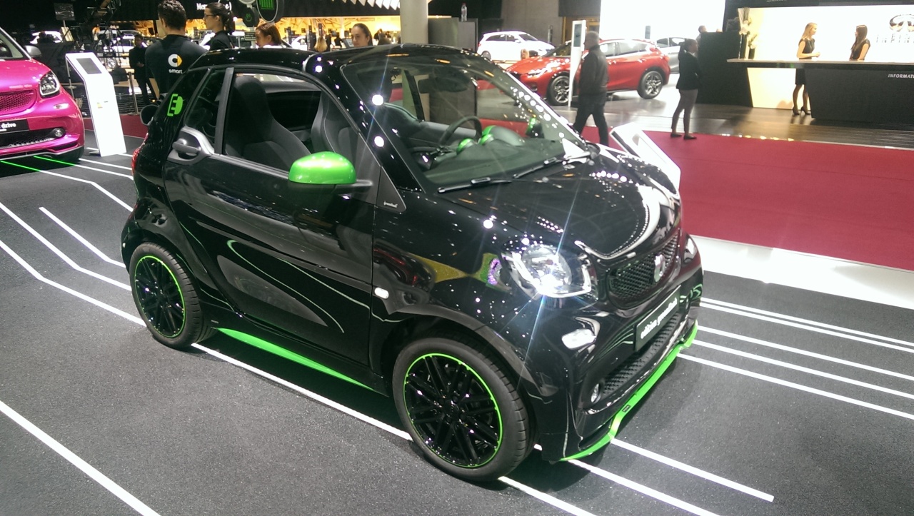 Smart Fortwo Electric Drive au Mondial : tout pour l'électrique - Photo ...