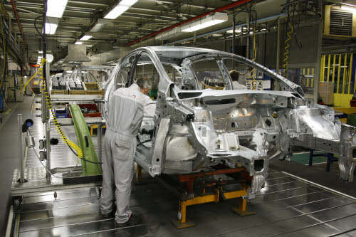 Photo 2 - PSA investit 200 millions d'euros pour moderniser Sochaux