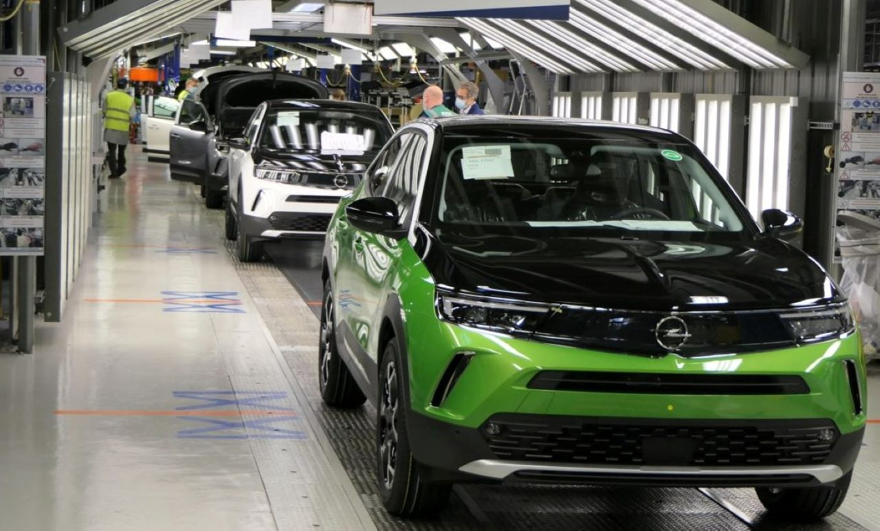 L'usine Stellantis de Poissy confiante pour l'avenir