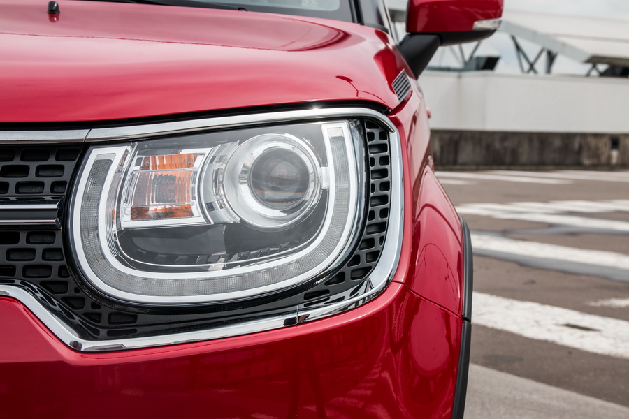 Diaporama et photos - Land Rover Range Rover vs Suzuki Ignis : le duel ...