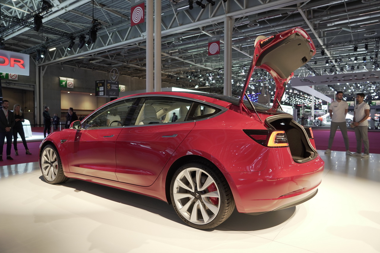 Photo 5 - prix tesla model 3 2019 - Tesla Model 3 : prix d'accès en baisse
