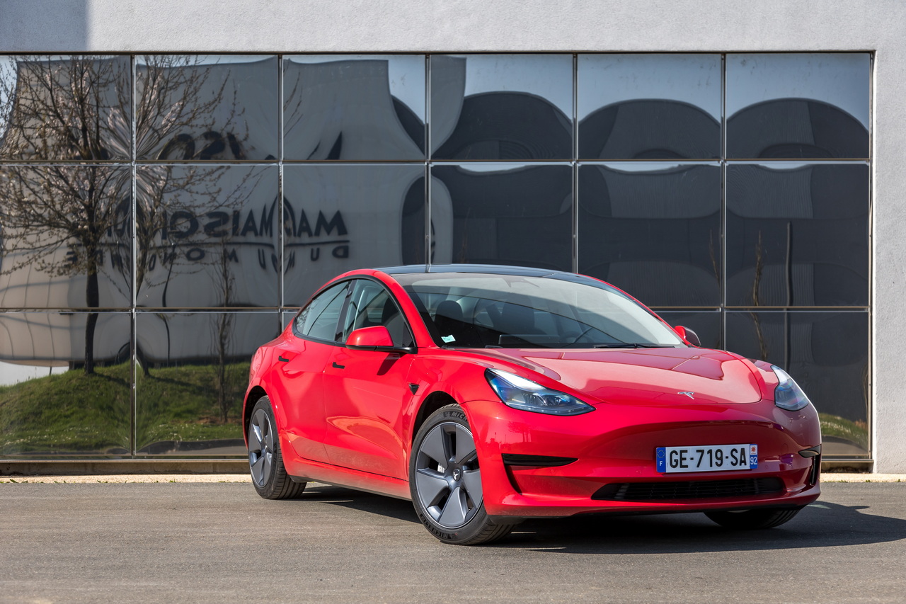 Tesla, Toyota, Mercedes et BMW dans le Top 100 des marques