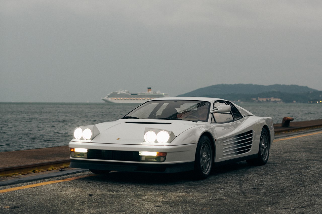 Ferrari Testarossa. Voici le restomod de 510 ch d'Officine Fioravanti