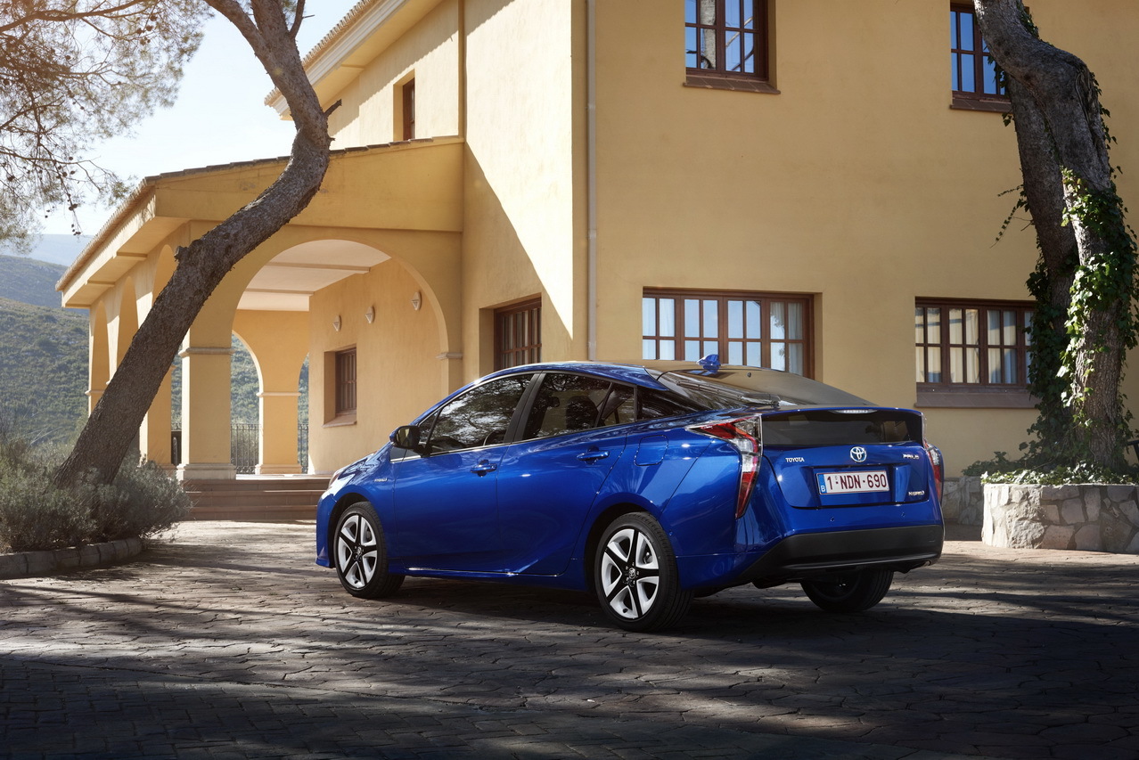 Prix Toyota Prius 4 : les tarifs de la nouvelle Prius dévoilés ...