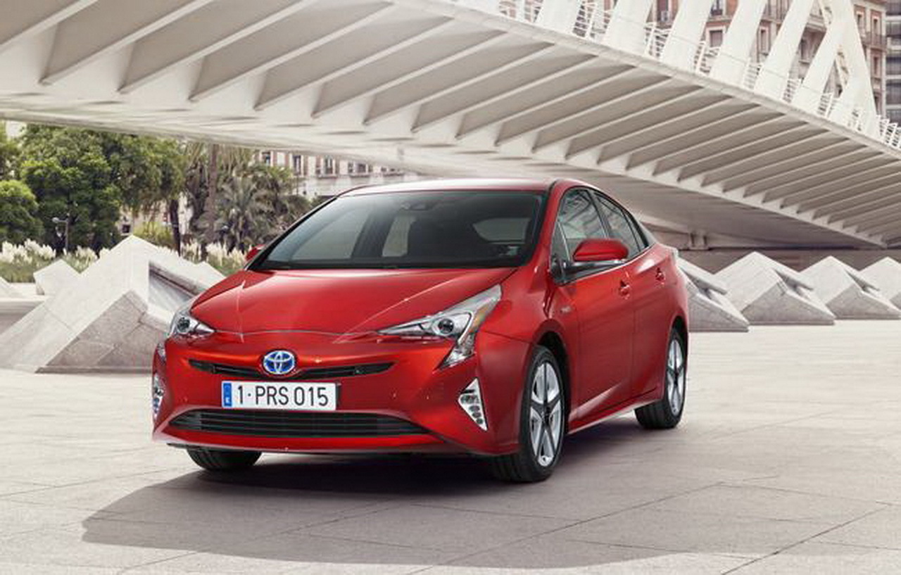 Toyota Prius hybride rechargeable 2016 : premières photos officielles