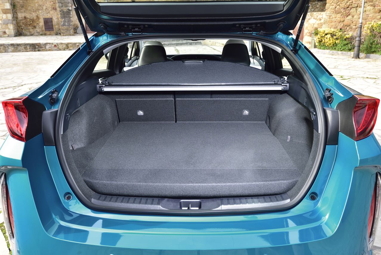 Essai Toyota Prius Rechargeable 2017 : notre avis sur la Prius Plug-in