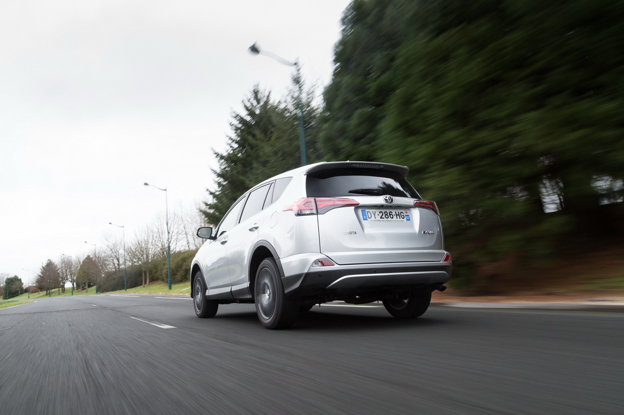 Diaporama et photos - Essai Toyota RAV4 : diesel ou hybride, lequel ...