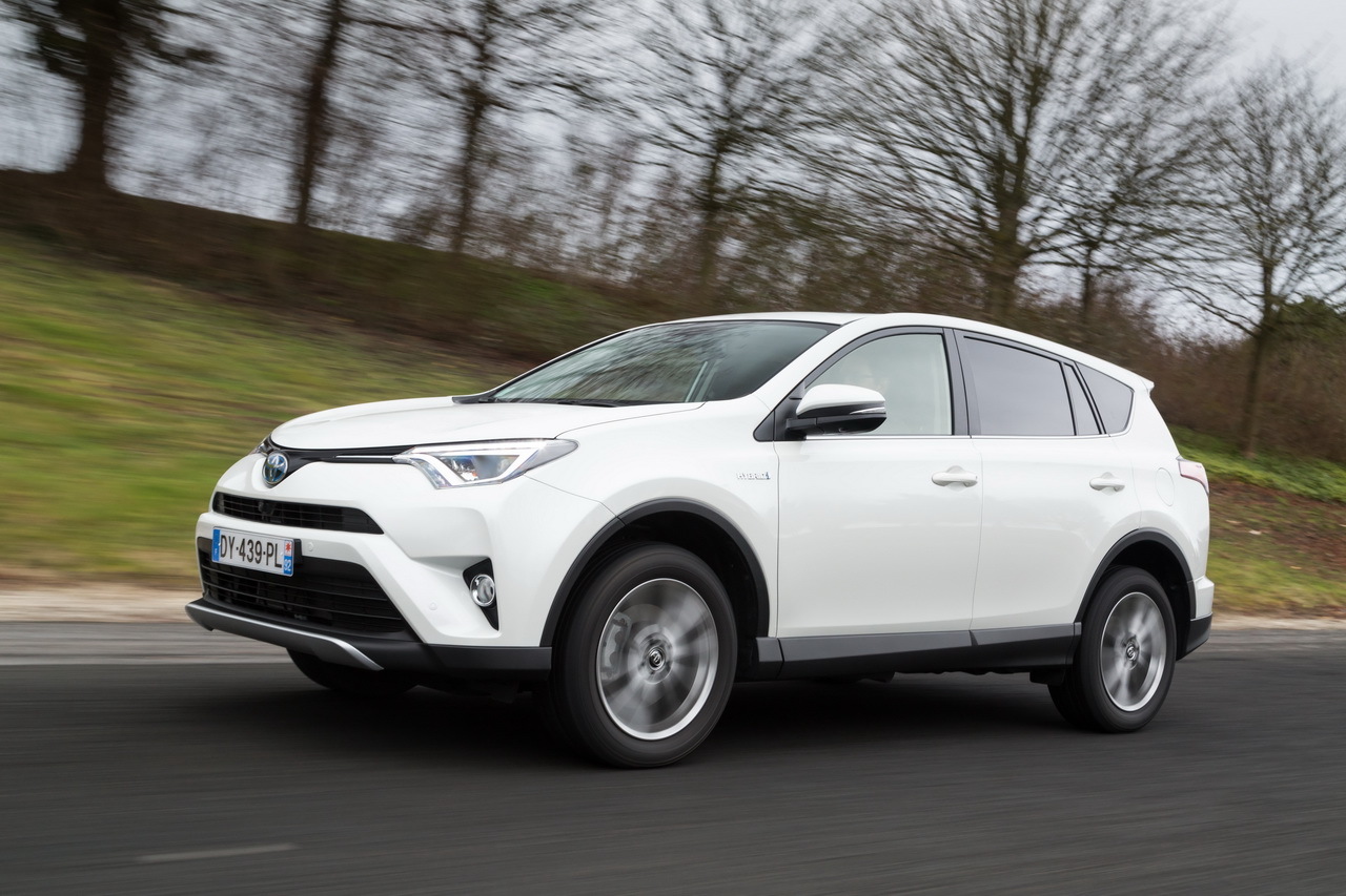 Photo 11 - Essai Toyota RAV4 : diesel ou hybride, lequel choisir en 2016