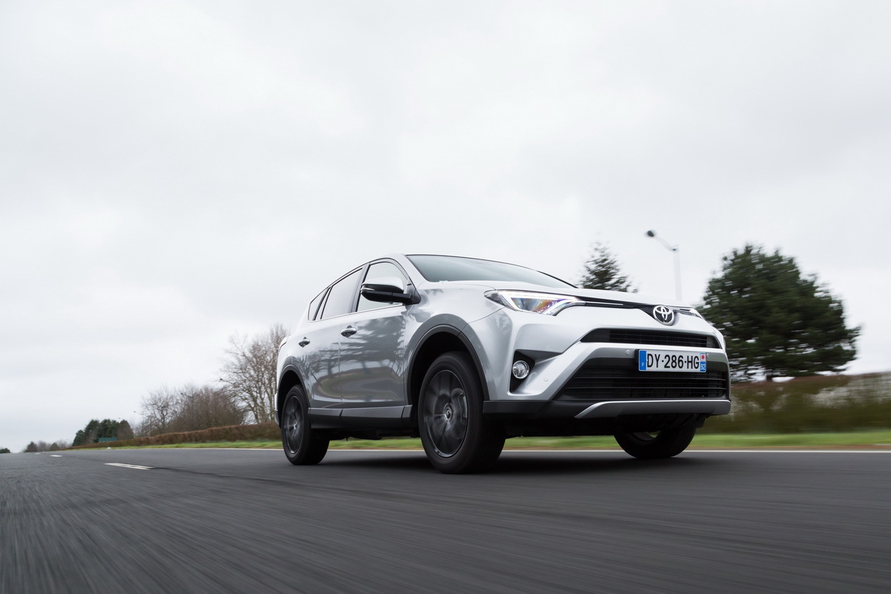 Diaporama et photos - Essai Toyota RAV4 : diesel ou hybride, lequel ...
