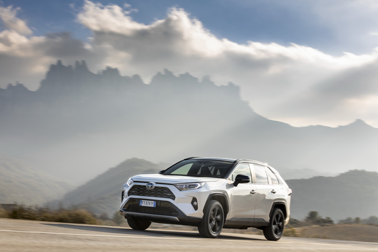 Toyota RAV4 : la version limousine