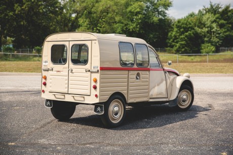 Rétrofit. La Citroën 2CV Fourgonnette peut désormais s'électrifier