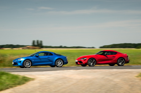 Essai comparatif : la Toyota GR Supra défie l'Alpine A110