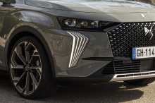 Essai DS 7 E-Tense 360 : le SUV français frappe fort