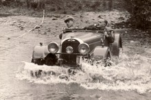 Morgan Plus Four CX-T (2021). Le roadster en mode rallye-raid