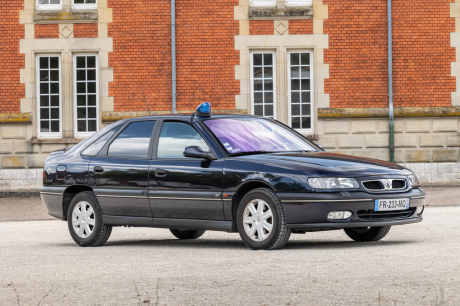 Essai rétro Renault Safrane V6 et 5 cylindres : du solide