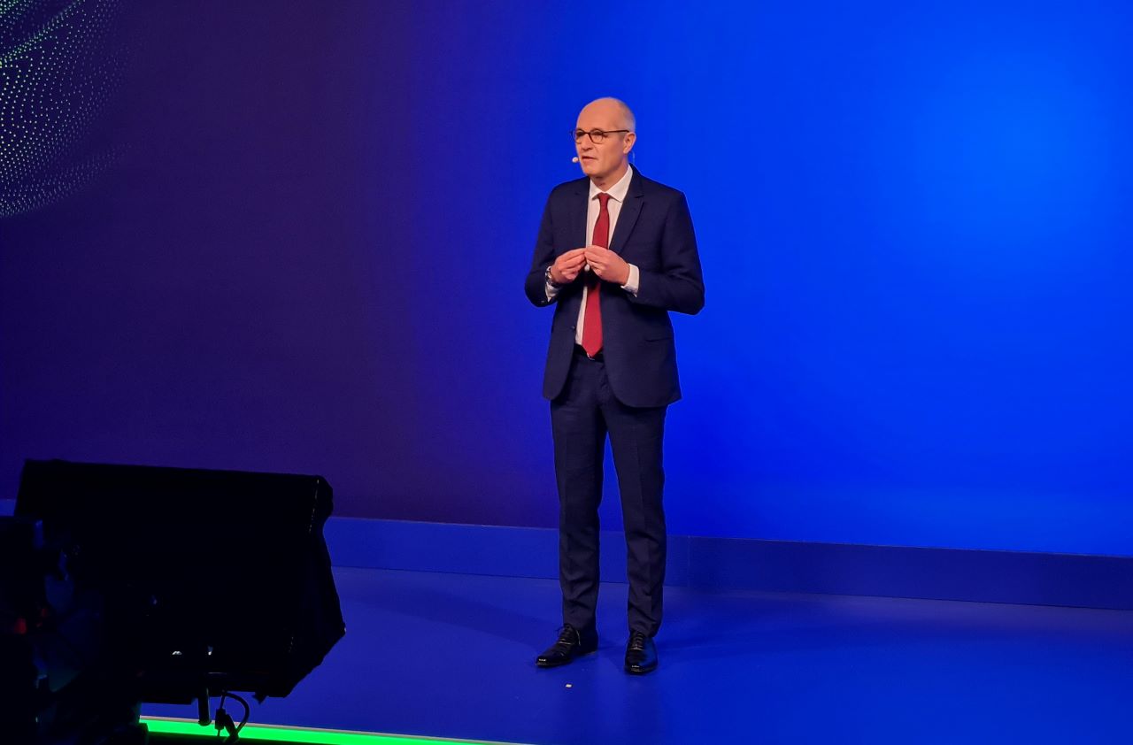 Valeo et son plan Move Up pour la voiture électrique et connectée