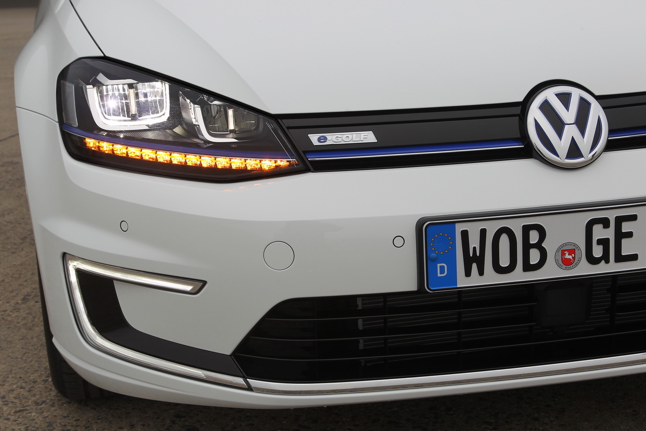 front fog light options for 2016 SE? : r/eGolf