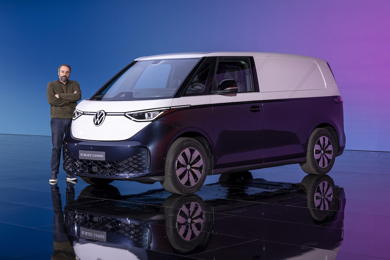 Volkswagen ID. Buzz Cargo (2022). Découverte du fourgon électrique ...