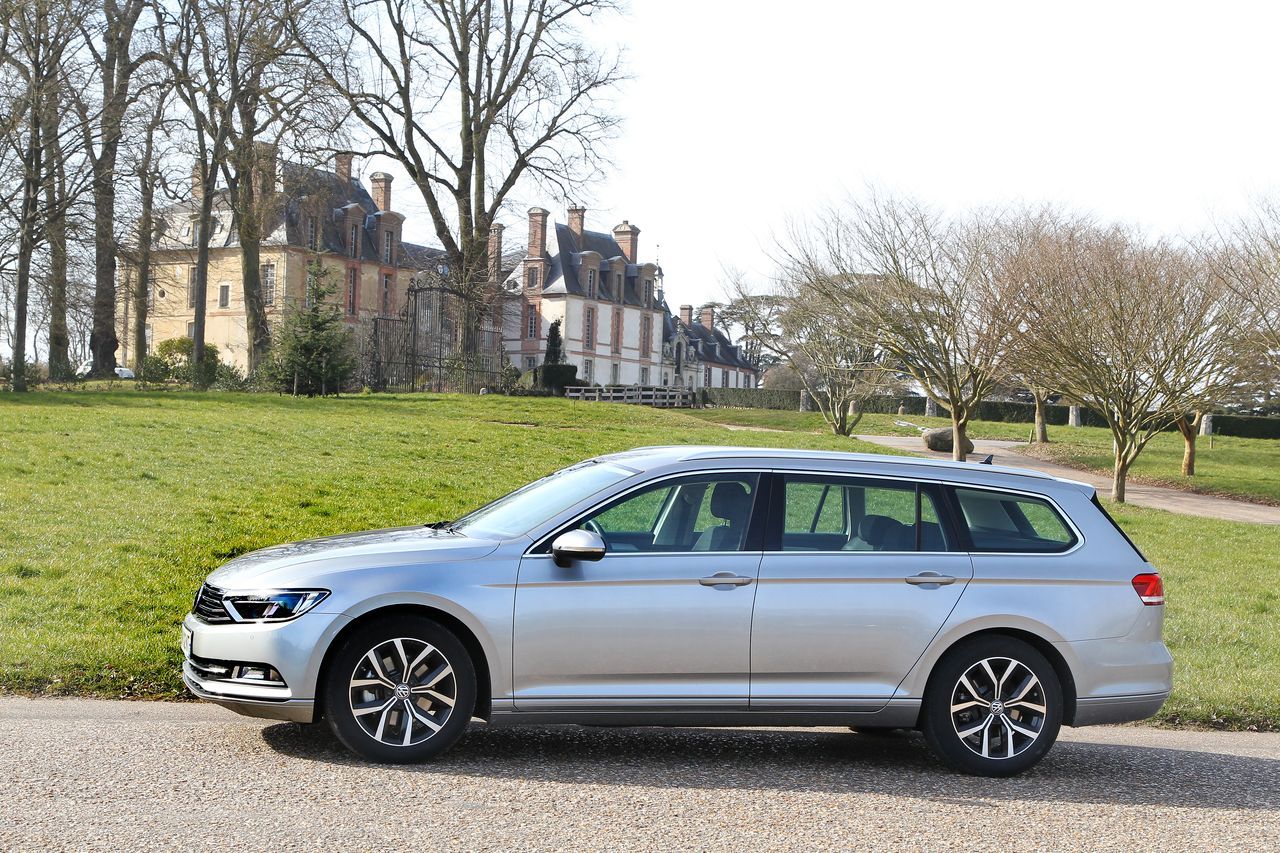 Photo 18 - Test Volkswagen Passat SW TDI 150 : le break de l'année 2015 ...