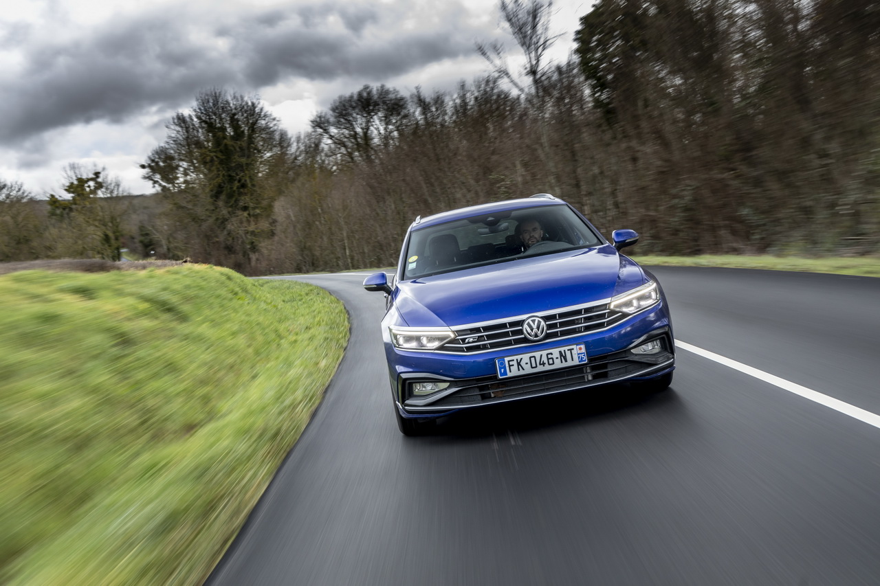 Photo 5 - volkswagen passat restylée - VW Passat SW TDI 150 Evo : break ...