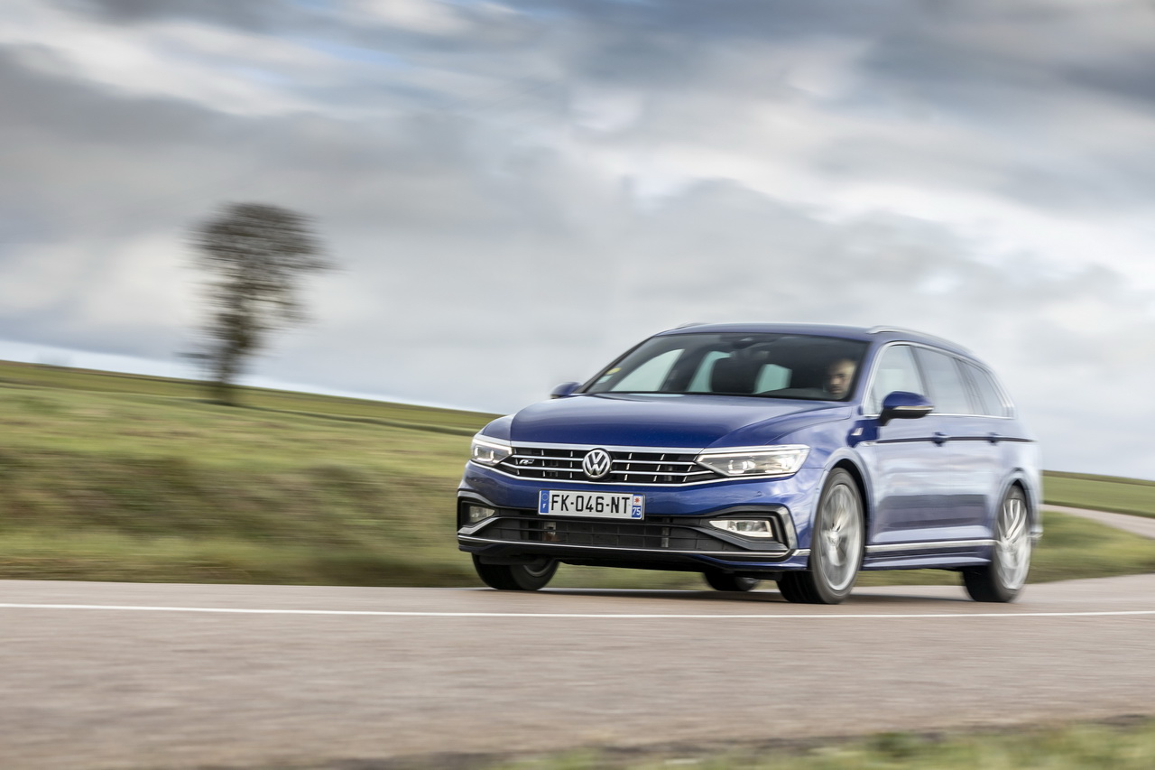 Photo 9 - volkswagen passat sw 2019 - VW Passat SW TDI 150 Evo : break ...