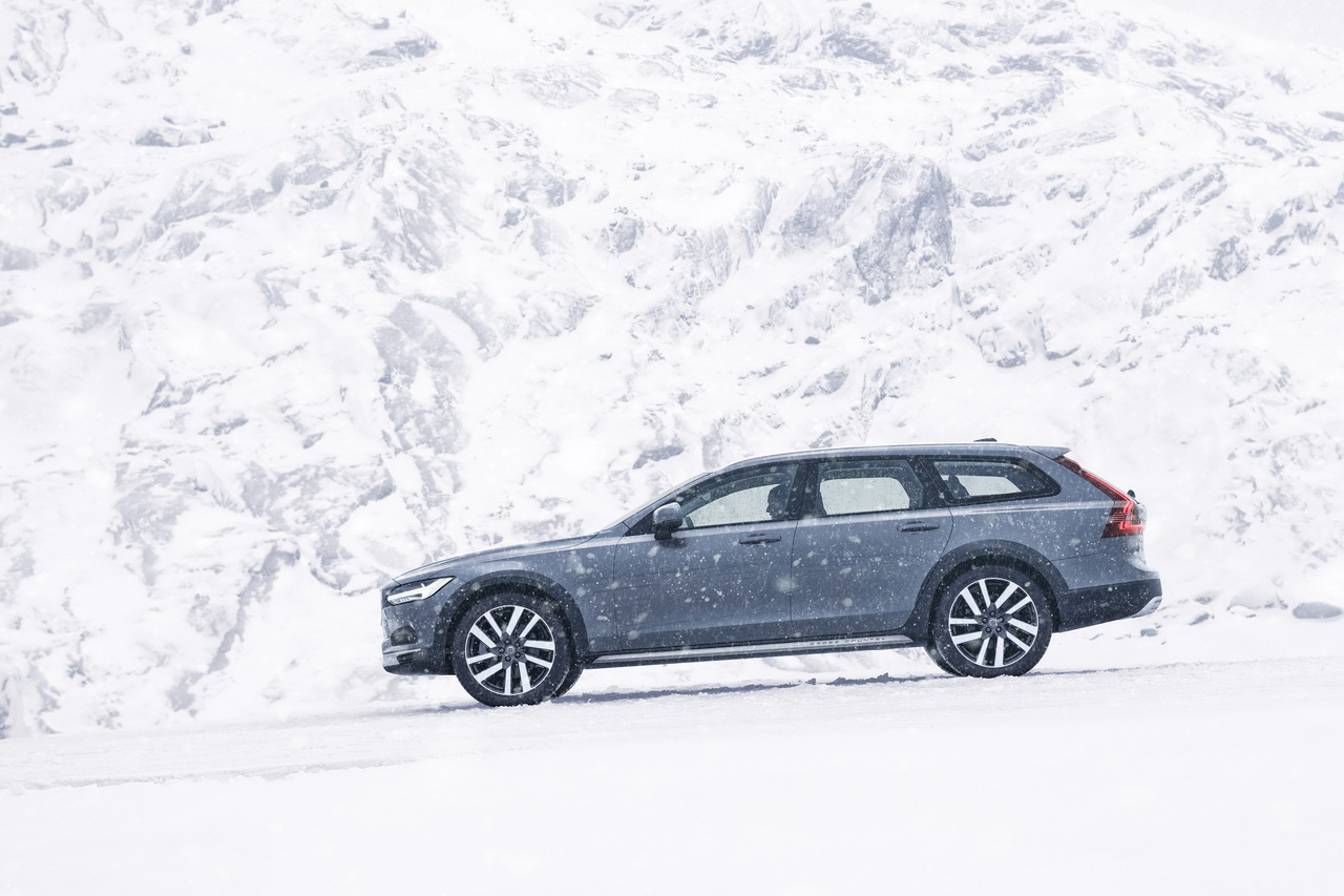 Prix Volvo V90 : le break restylé s'affiche à partir de 54 050