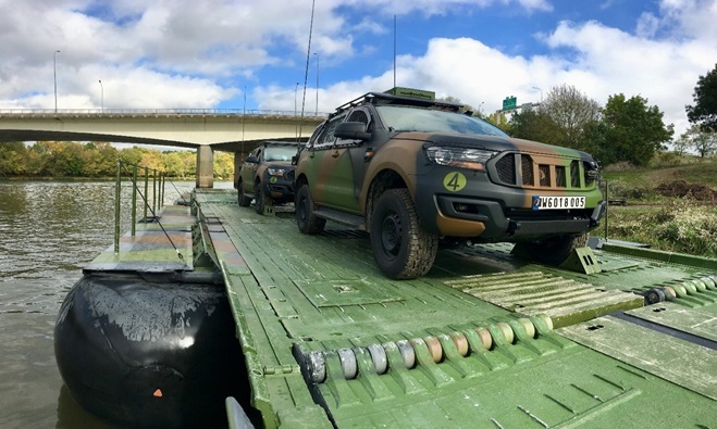 Photo 8 - acmat vt4 armée de terre - Acmat VT4 : premières livraisons ...