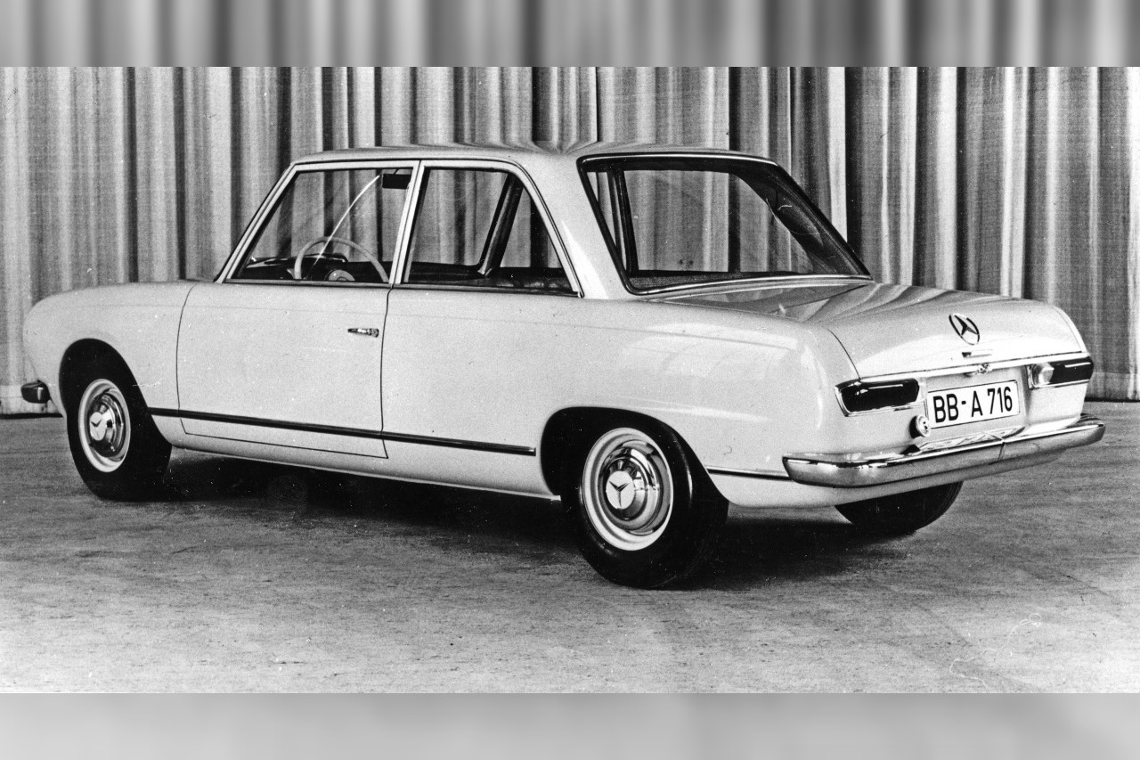 Photo 6 - Mercedes W118 W119 prototype arrière gauche - Mercedes Classe ...