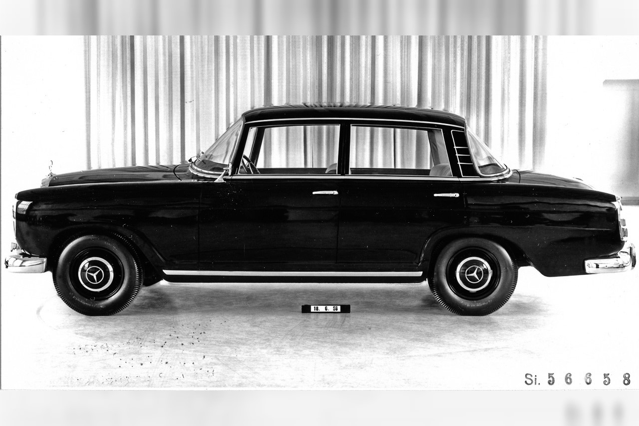 Photo 11 - Mercedes W122 prototype profil gauche - Mercedes Classe C ...