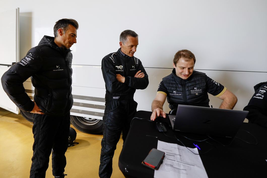 DS E-Tense Performance : au volant du puissant concept électrique de DS