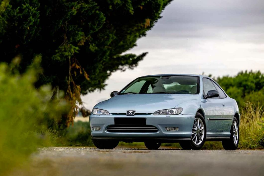 Peugeot 406 Coupé. Voilà à quoi elle aurait pu ressembler