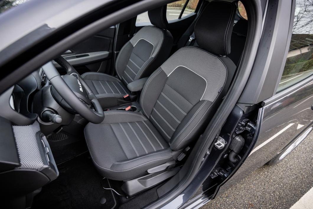 Essai Dacia Sandero SCe 65 (2023) : que vaut la voiture la moins chère ...