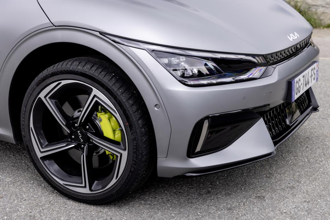 Essai Kia EV6 GT : une électrique de 585 ch au col de Turini (vidéo)