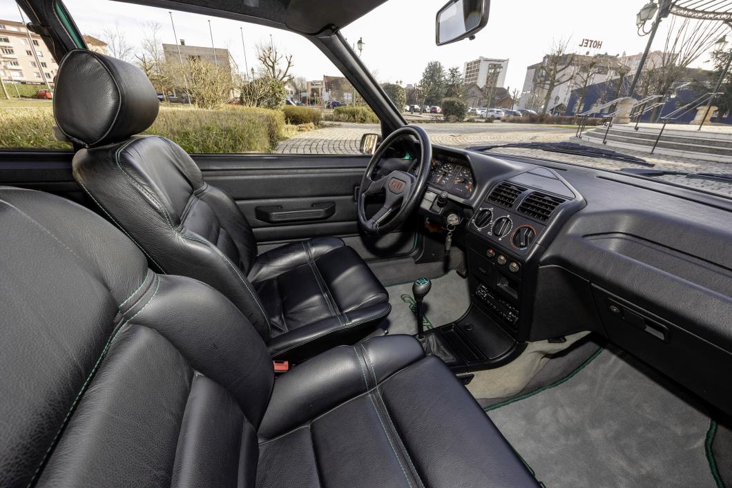 Peugeot 205 GTI, T16, Griffe… la saga des sportives en vidéo