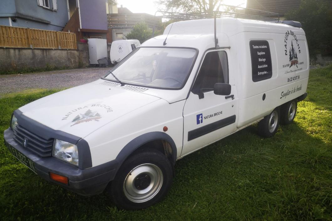 Citroën C15.6. Retour sur l'inédite version à 6 roues signée de Léotard