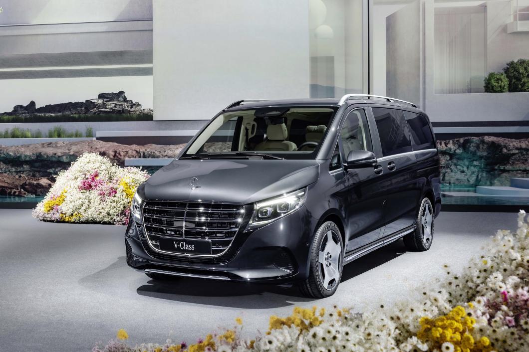 Mercedes Classe V et Vito (2023). Nouveau restylage pour le van et l ...