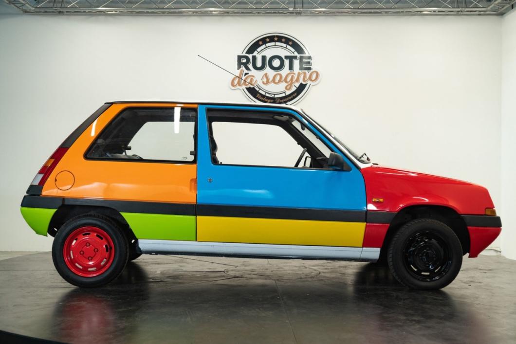 Renault Super 5 Ettore Sottsass. La citadine multicolore oubliée