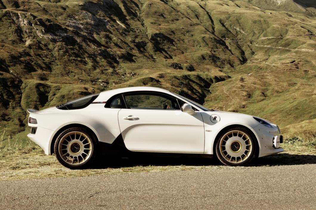 Alpine A110 Ravage Gr4. Look revu et puissance accrue pour la ...