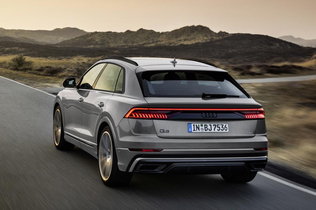 Audi Q8 et SQ8 (2023). Photos, prix et fiche technique du grand SUV thermique restylé