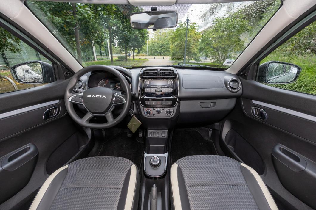 Essai Dacia Spring 45 et 65 : laquelle choisir avec le bonus maxi