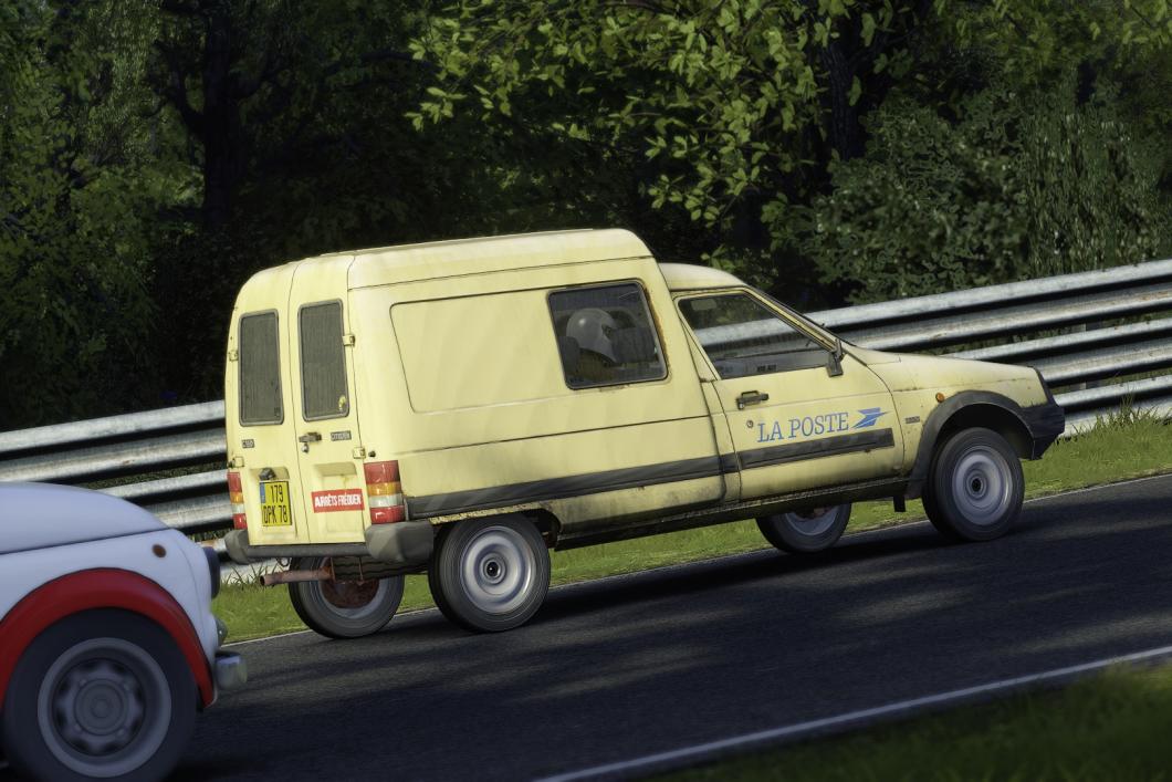 On a testé le Citroën C15 au Nürburgring… dans le jeu vidéo Assetto Corsa